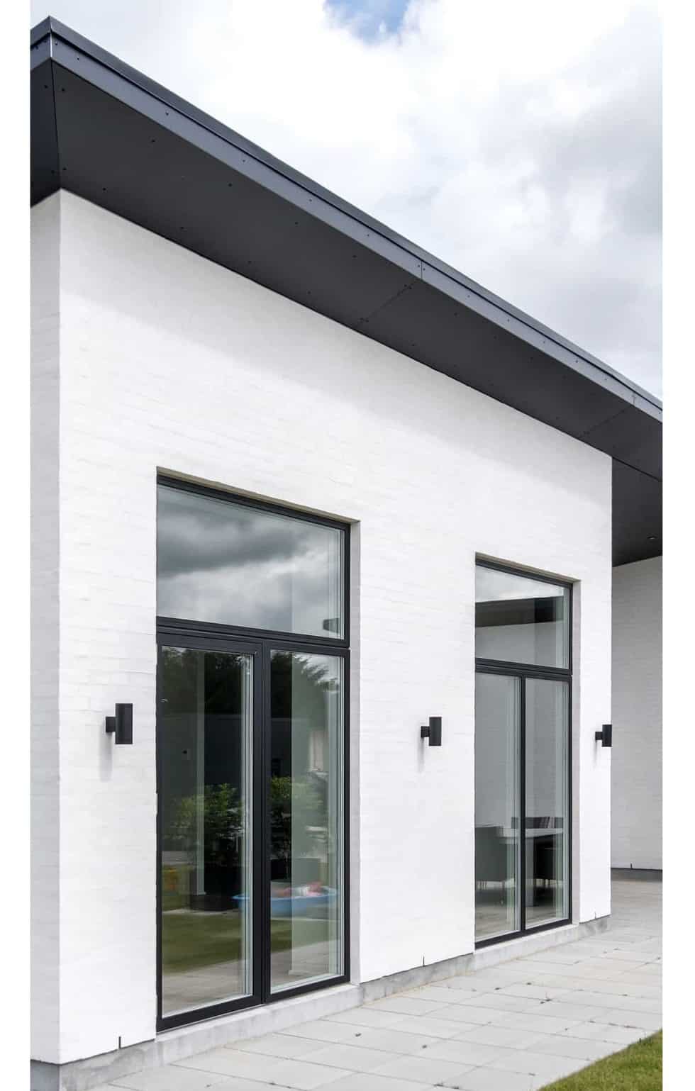 Create character with contrast - Rationel Windows and Doors